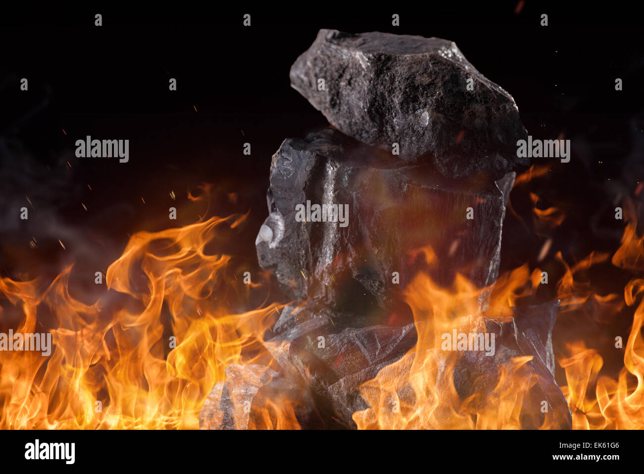 Coal for fire hi-res stock photography and images - Alamy