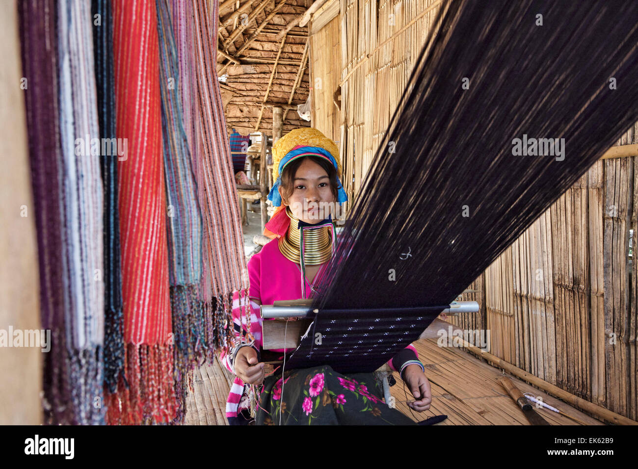 Thailand, Chiang Mai, Karen Long Neck hill tribe village (Kayan Lahwi ...