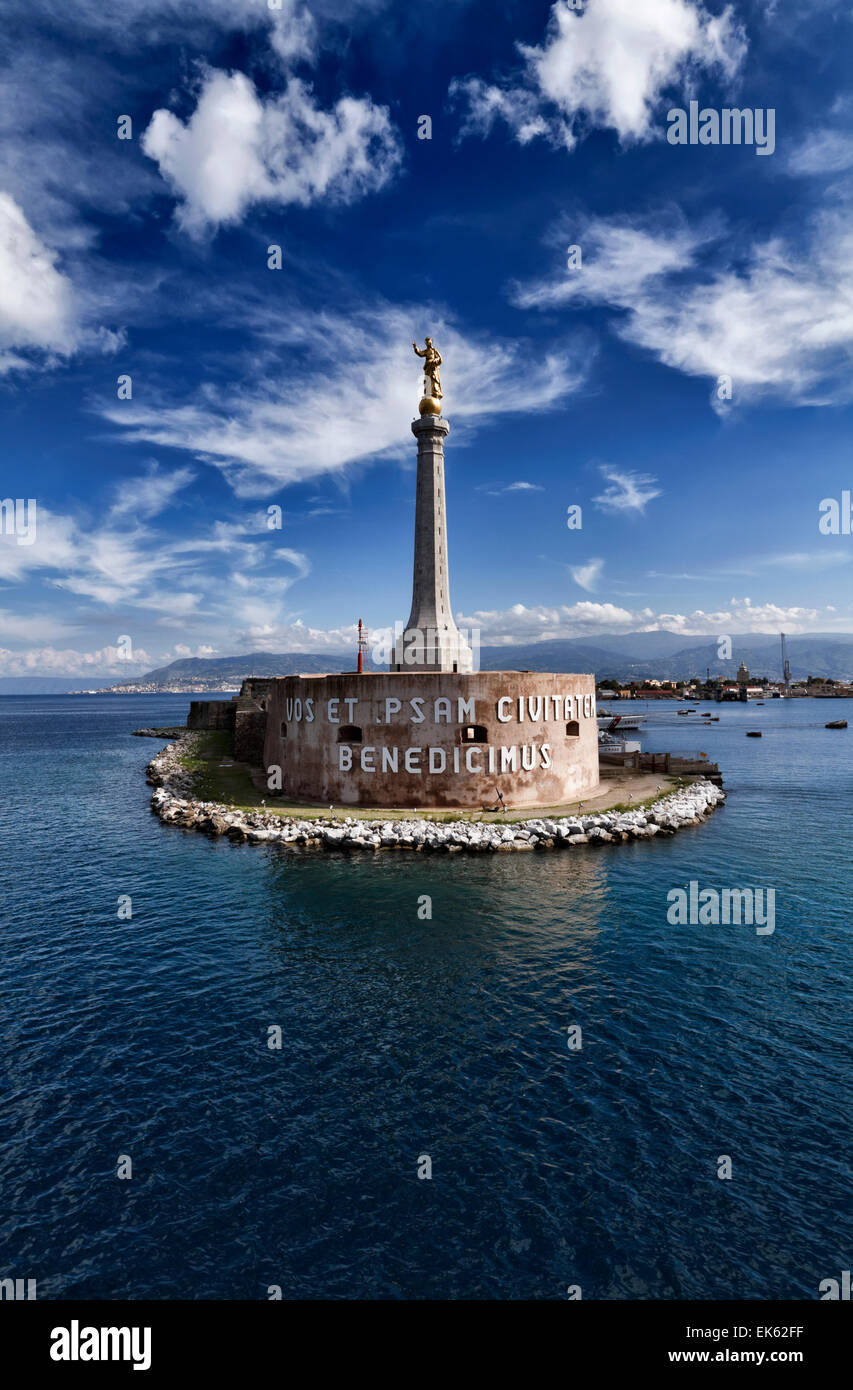 Italy, Sicily, Messina, the Madonna statue at the entrance of the port ...