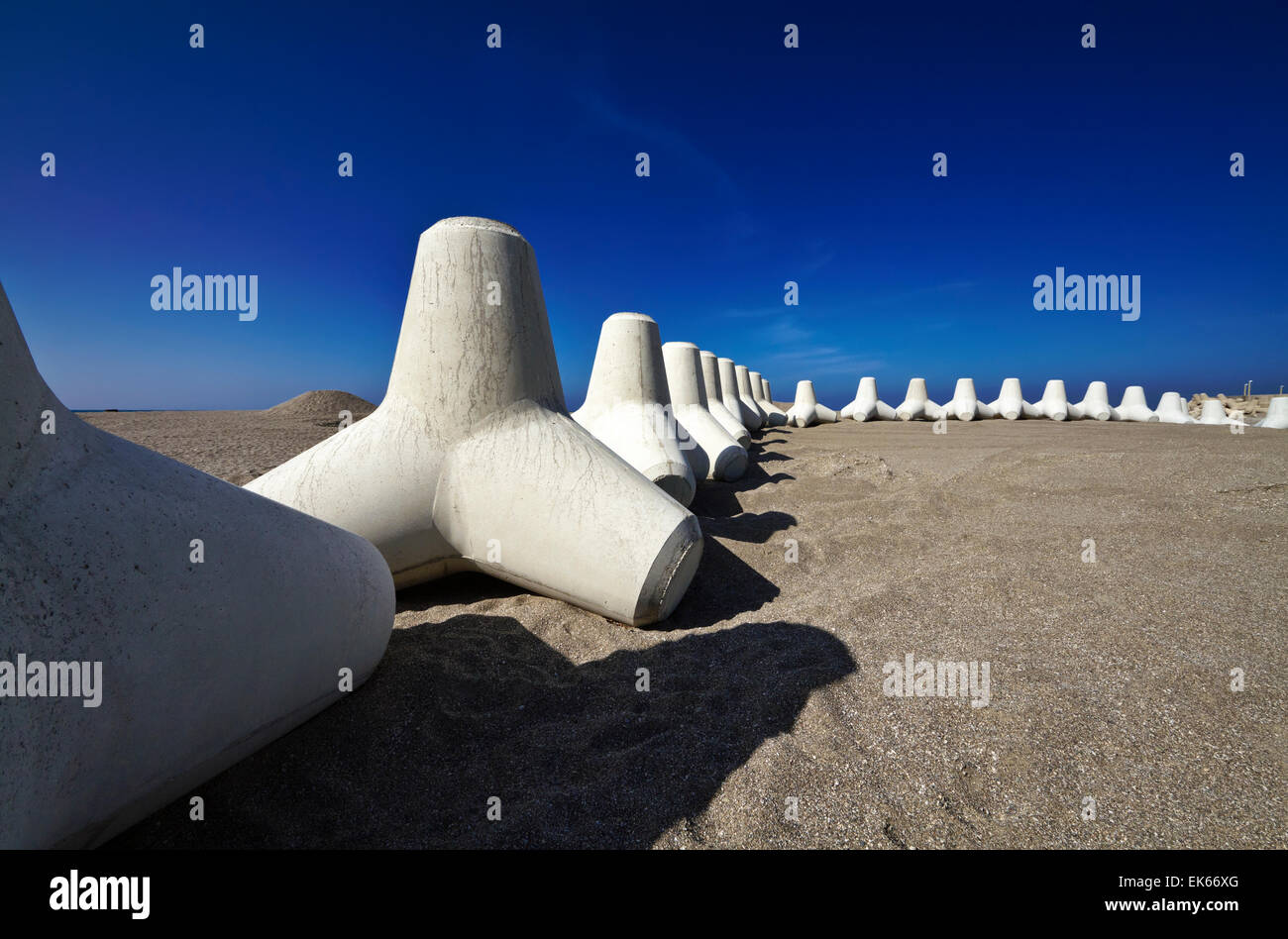 Tetra concrete block hi-res stock photography and images - Alamy