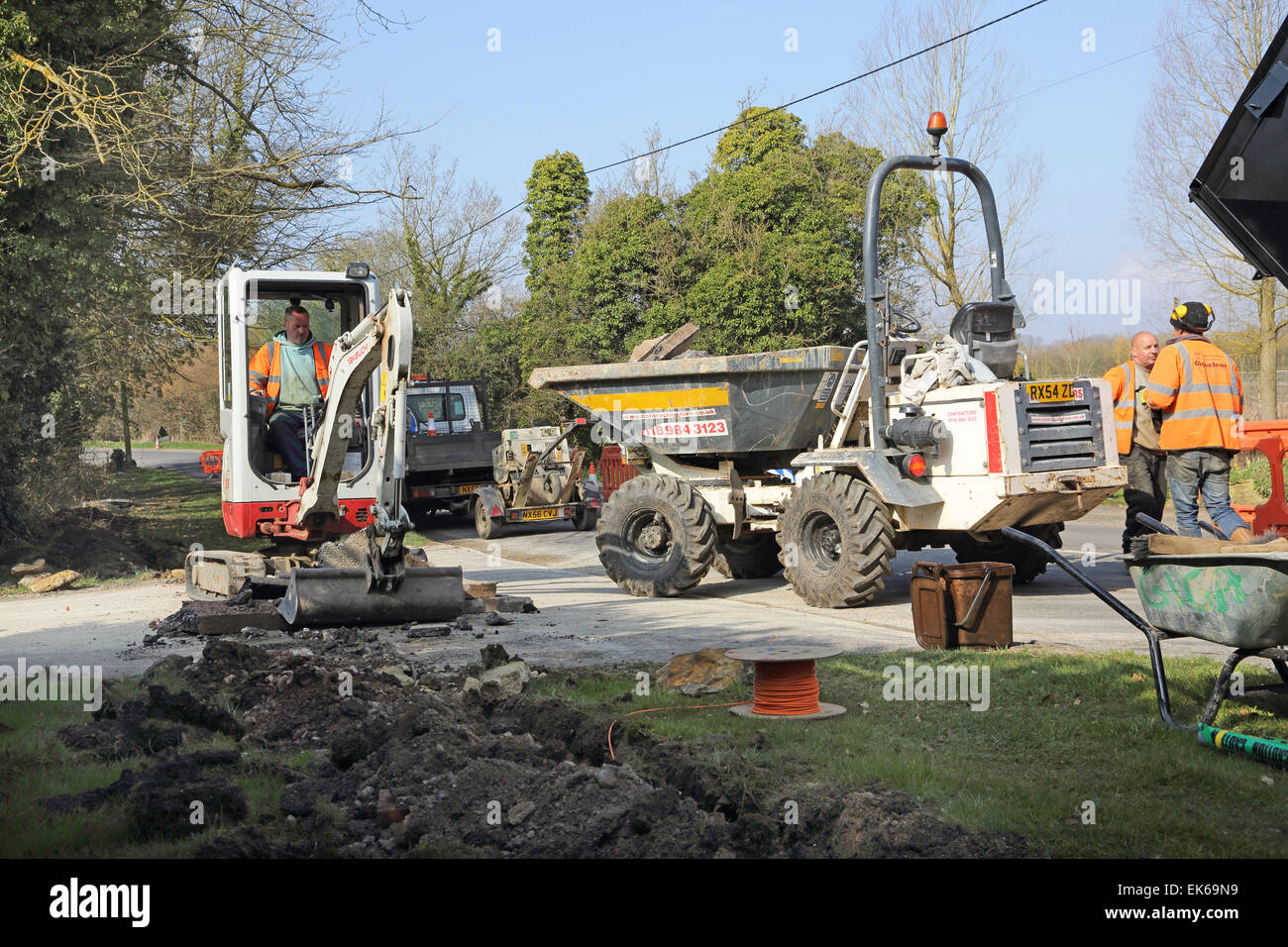 Cable trench hi-res stock photography and images - Alamy