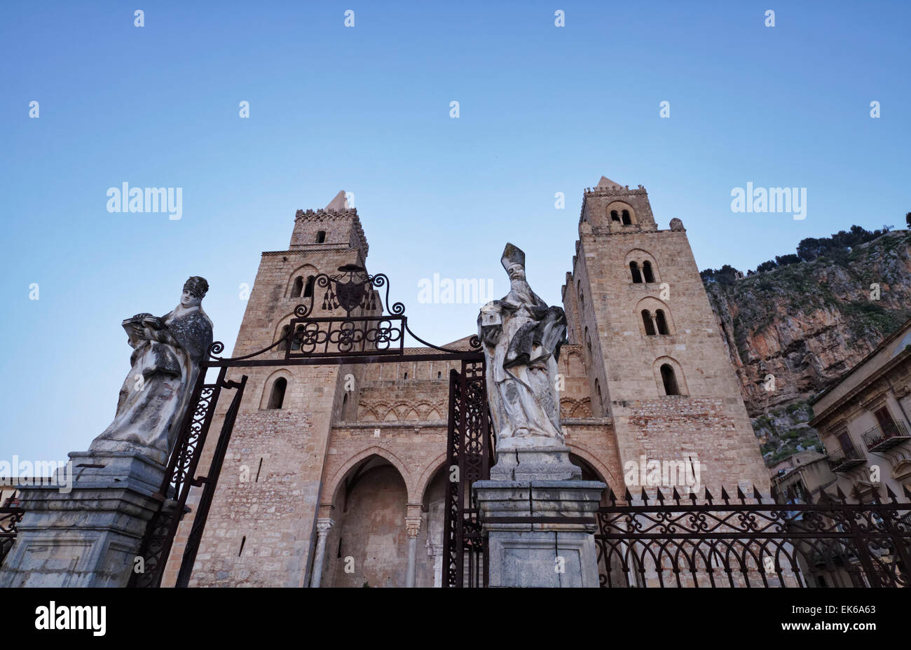 The mosaic art of cefal cathedral hi-res stock photography and images ...
