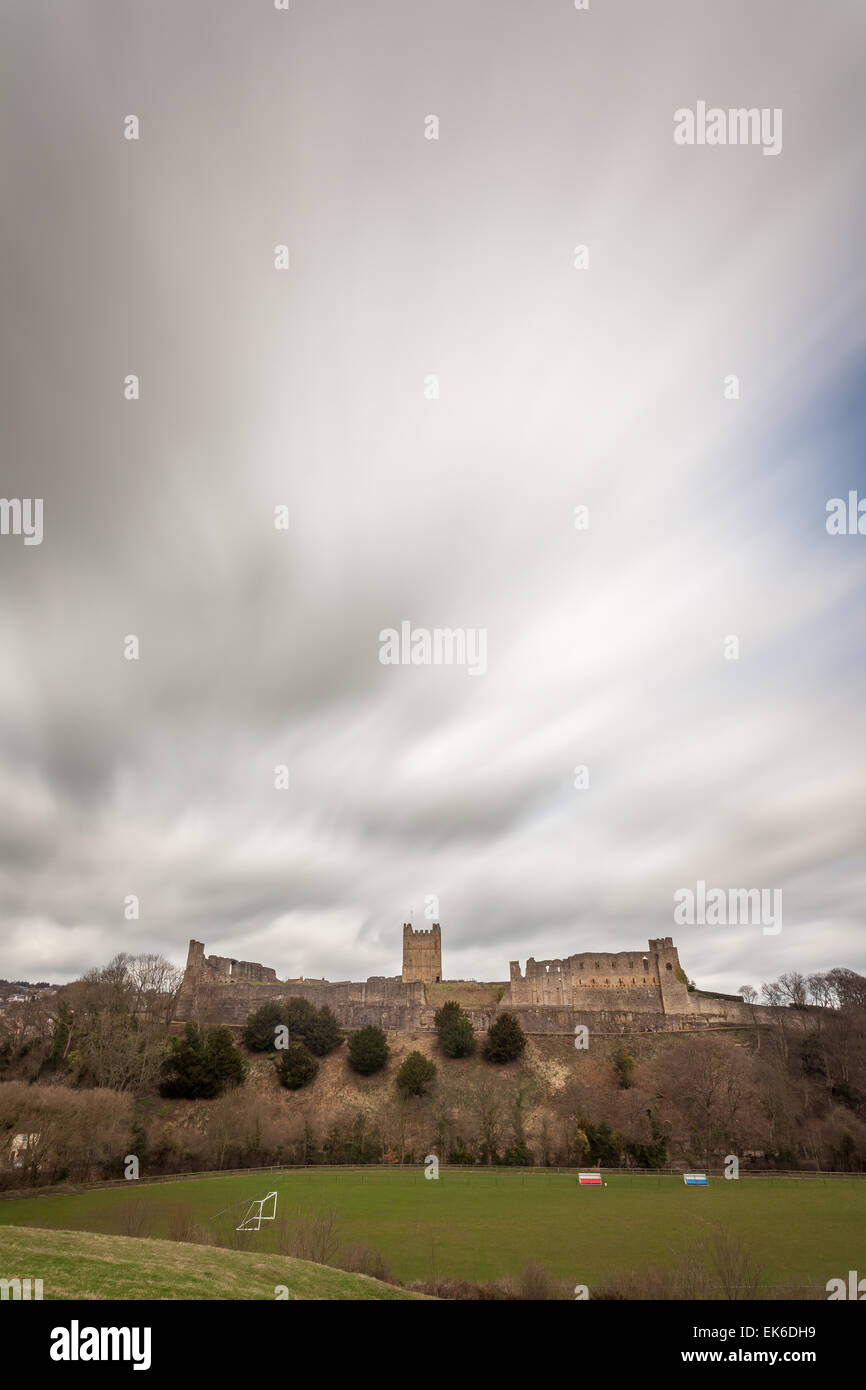 Richmond castle wall hi-res stock photography and images - Alamy