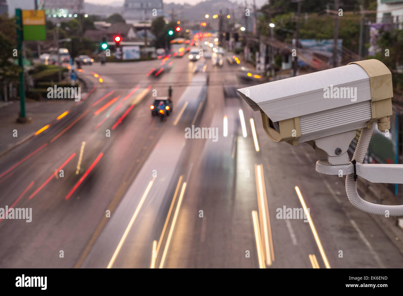 Close up Security CCTV camera operating over the road Stock Photo - Alamy