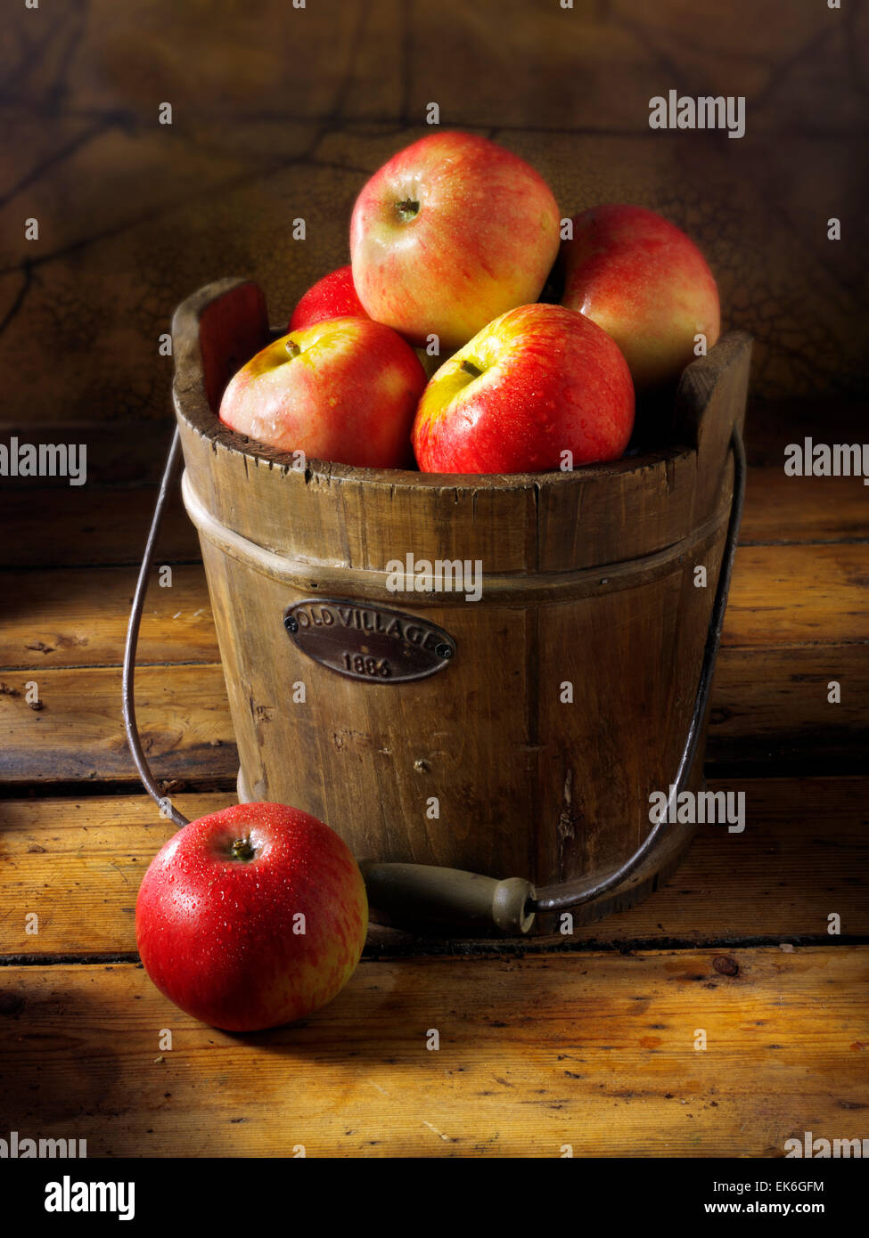 Apple bucket hi-res stock photography and images - Alamy