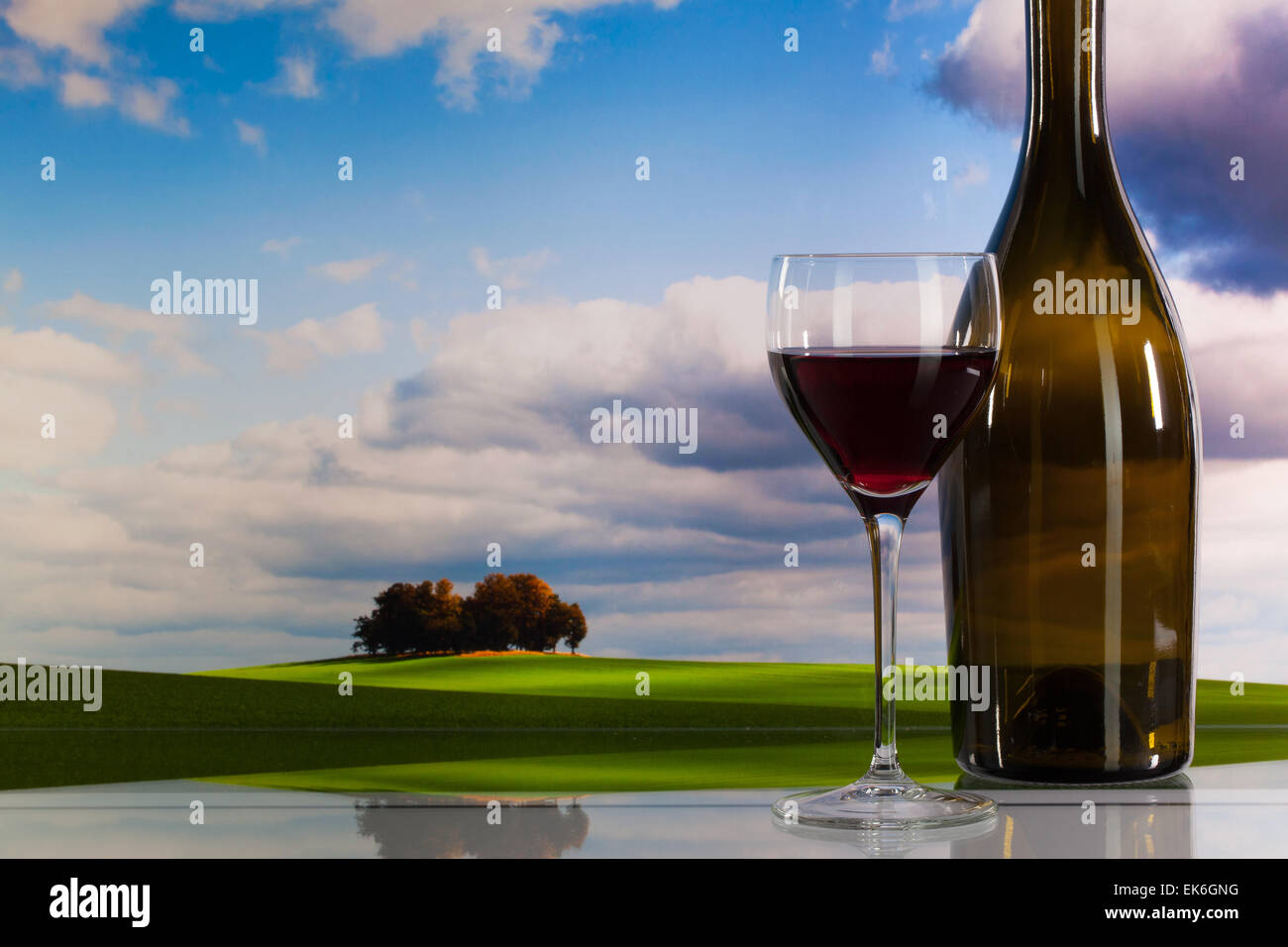 Cloudy wine glass hi-res stock photography and images - Alamy