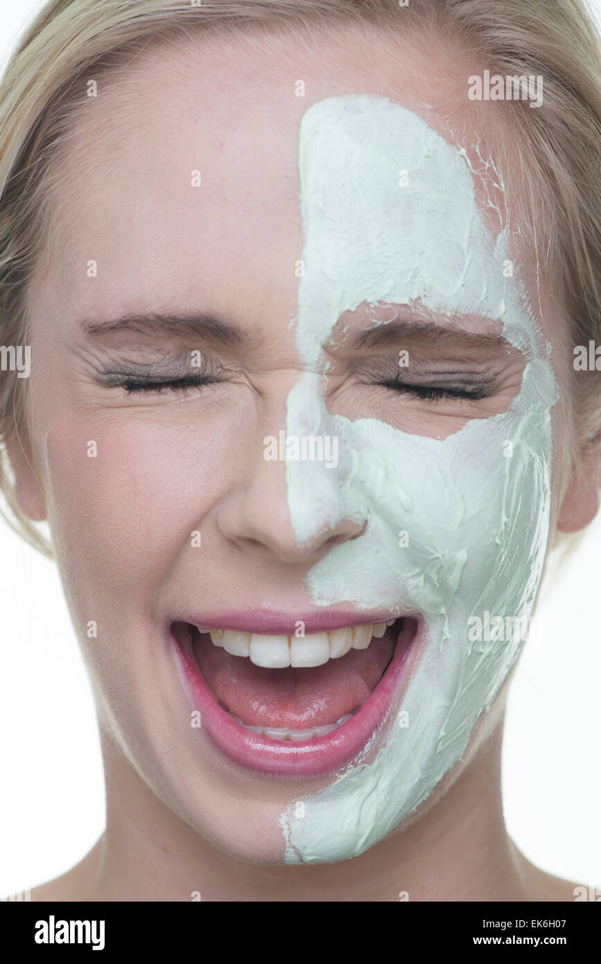 Screaming face hi-res stock photography and images - Alamy