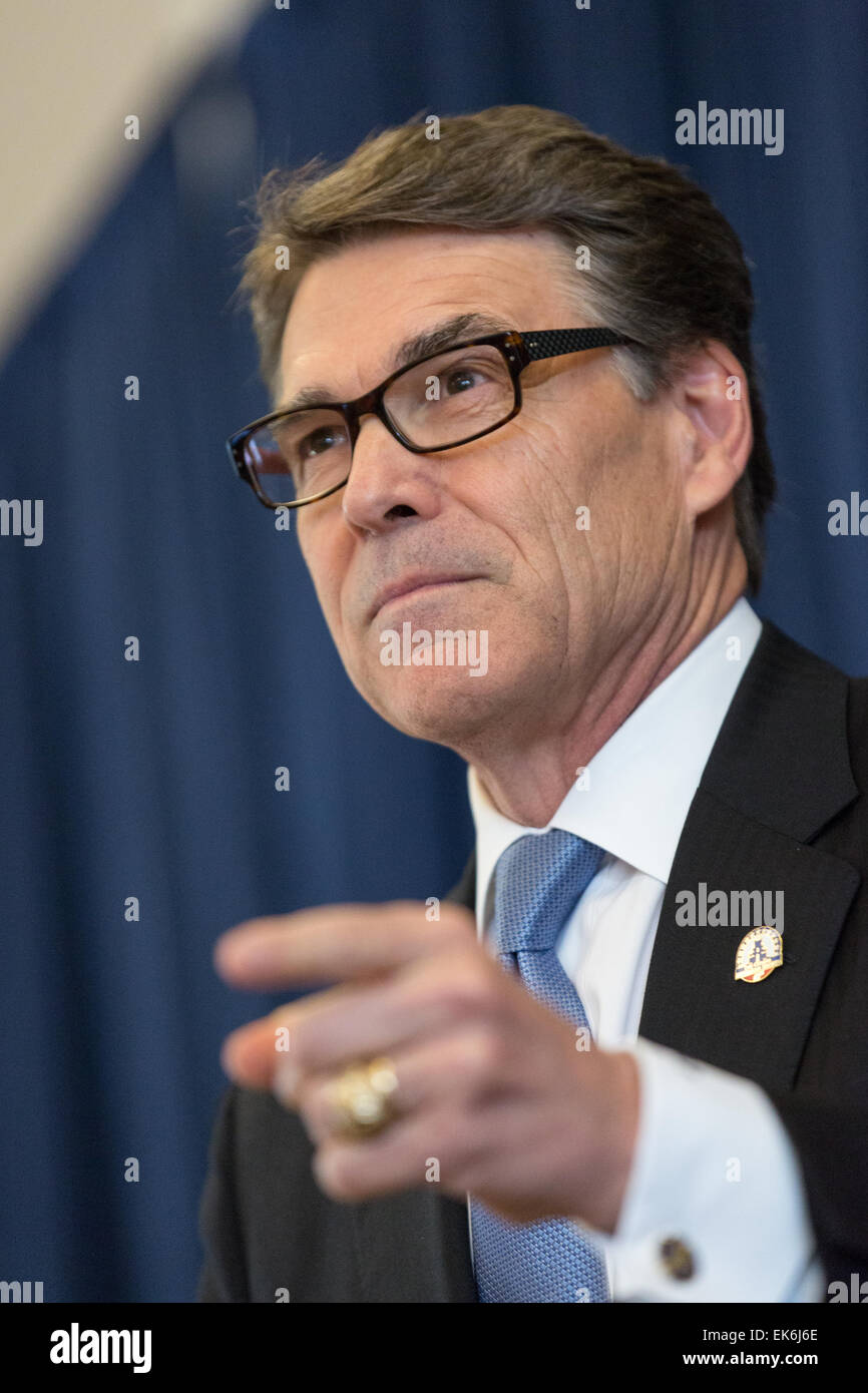 Former Texas Governor and potential Republican presidential candidate ...