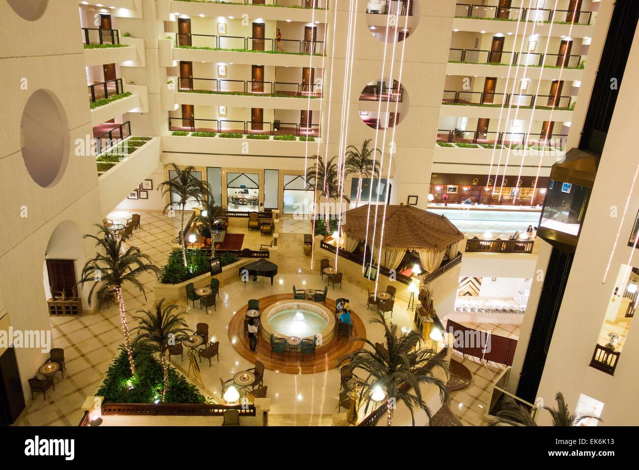 Entrance Foyer of the Intercontinental Hotel, Muscat, Oman Stock Photo ...