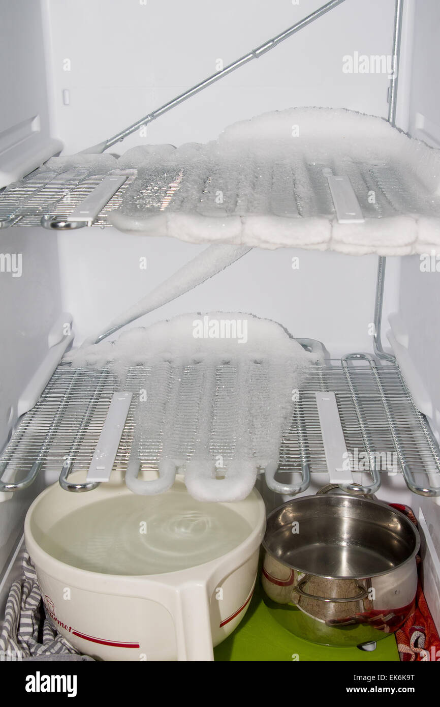 defrost the freezer Stock Photo - Alamy