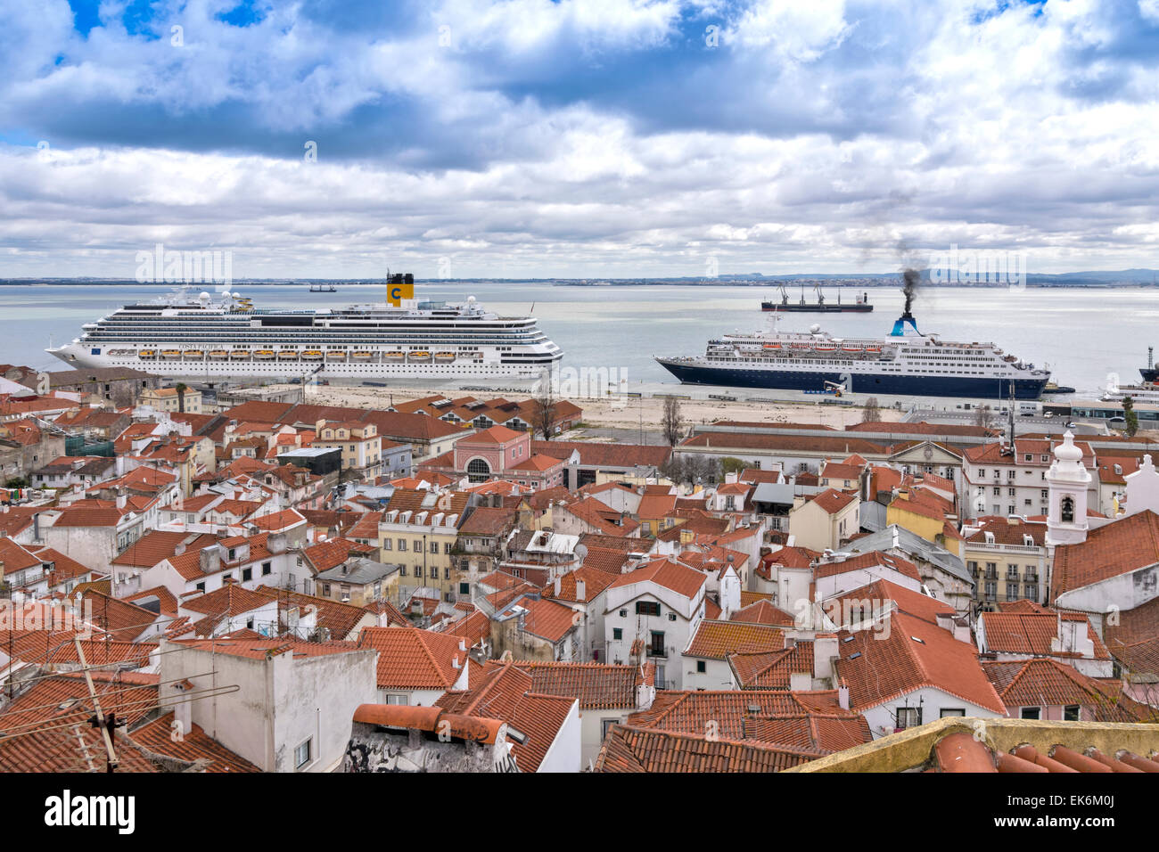 Lisbon tourist destinations hi-res stock photography and images - Alamy