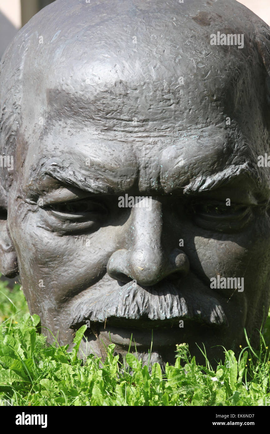 Head of Lenin lying behind the Estonian History Museum in Tallinn Stock ...