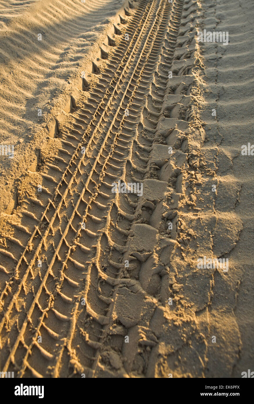 4wd tracks hi-res stock photography and images - Alamy