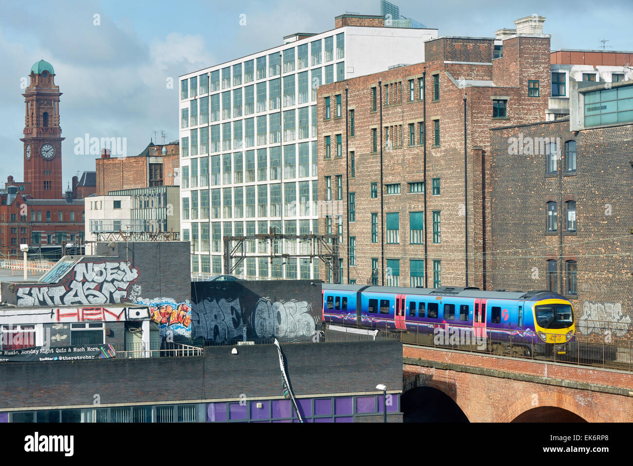 Ticket offices uk trains hi-res stock photography and images - Alamy