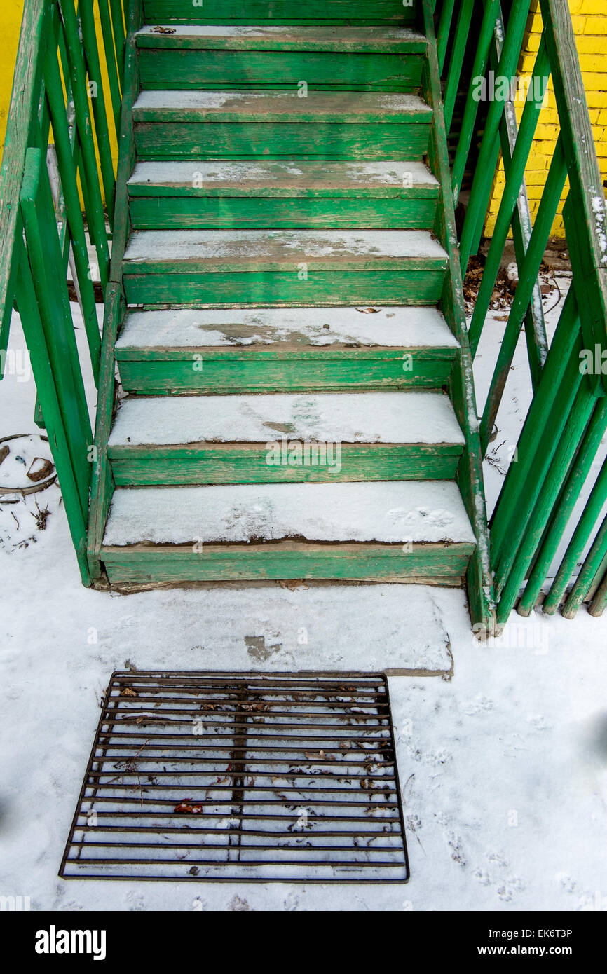 Green staircase hi-res stock photography and images - Alamy