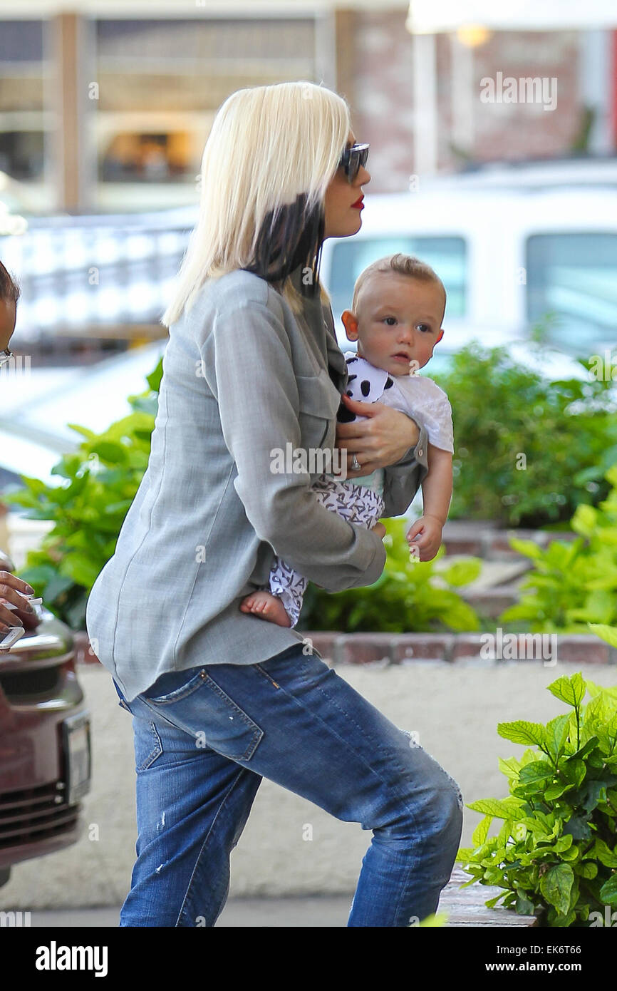 Gwen Stefani takes her youngest son Apollo Rossdale to visit her mother ...