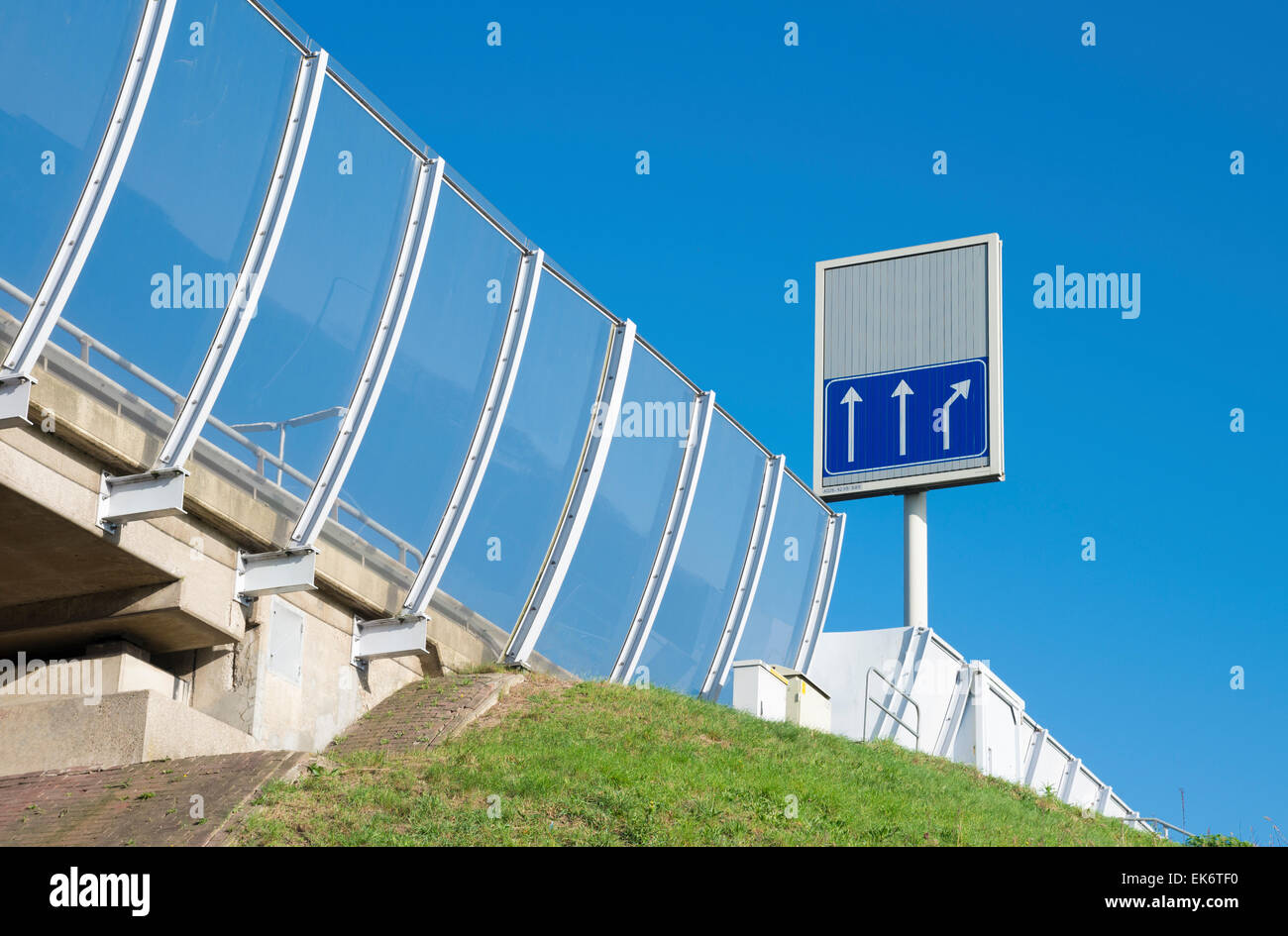 Exit sign highway hi-res stock photography and images - Alamy