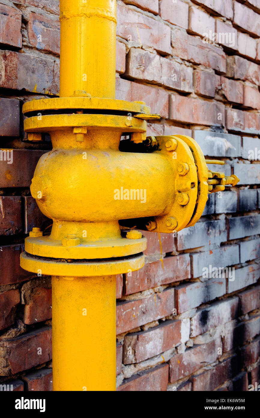 Natural gas pipeline valve hi-res stock photography and images - Alamy