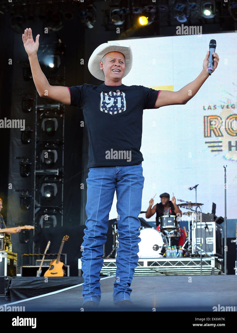 Route 91 Harvest Country Music Festival at MGM Resorts Village - Day 1 ...
