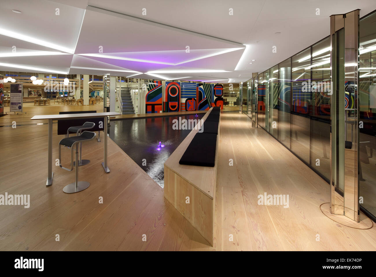 Ibc triangular hi-res stock photography and images - Alamy