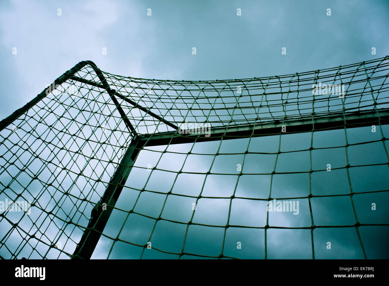 Football dramatic hi-res stock photography and images - Alamy