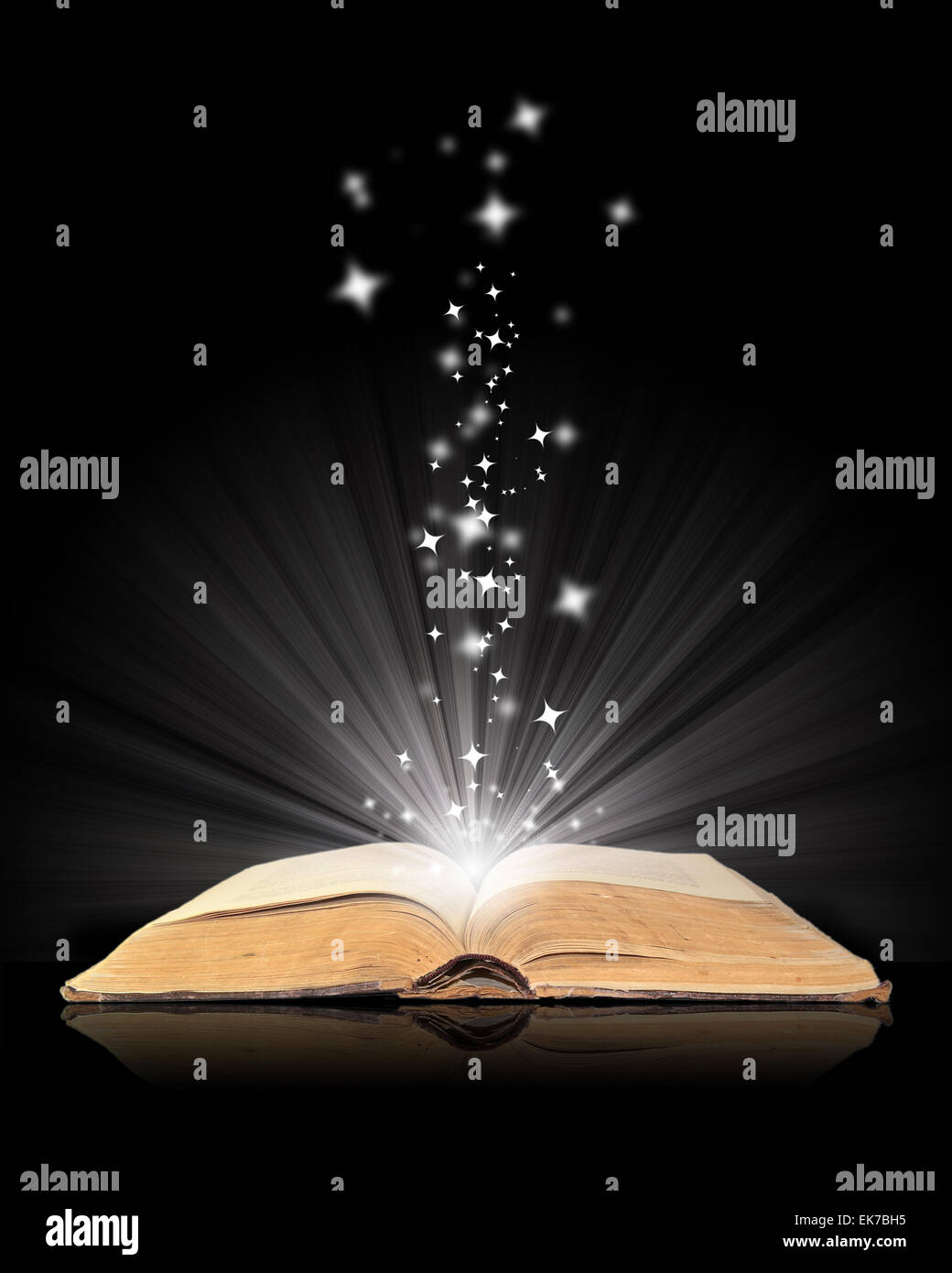 Book of black magic hi-res stock photography and images - Alamy
