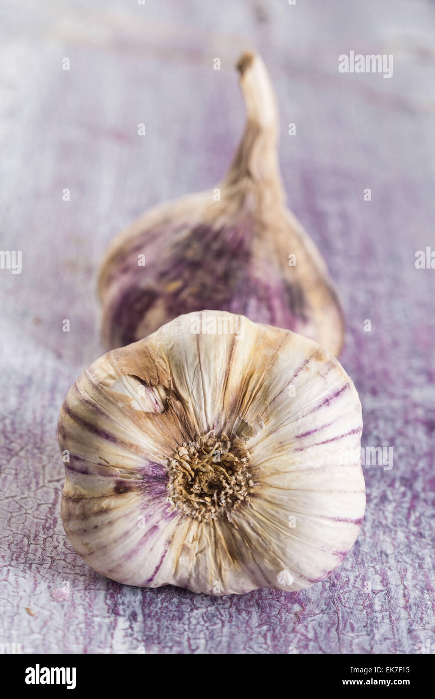 Garlic still life Stock Photo - Alamy