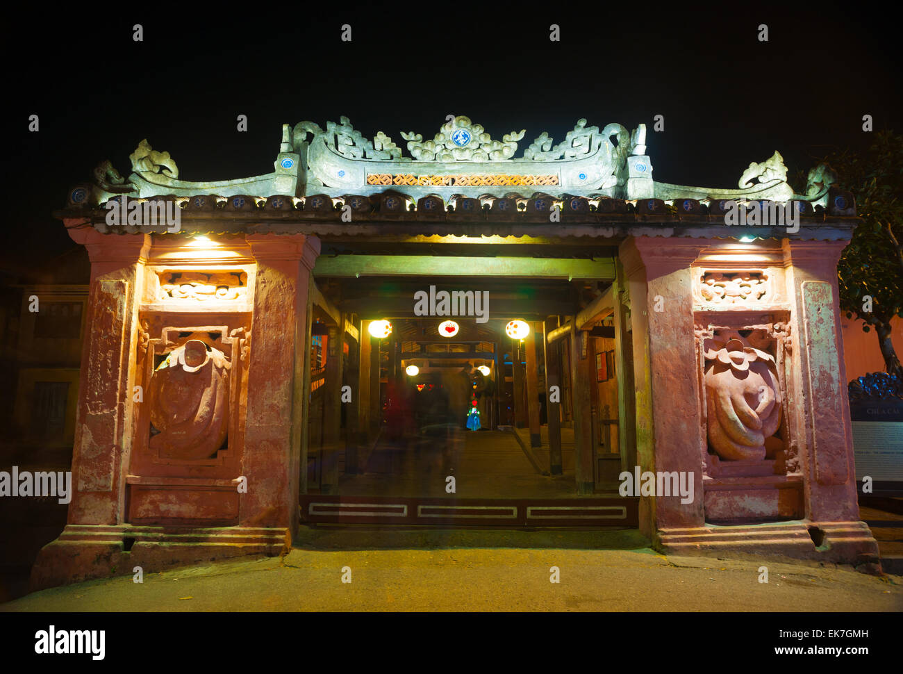 Old japanese bridge at night in Hoi An Stock Photo - Alamy