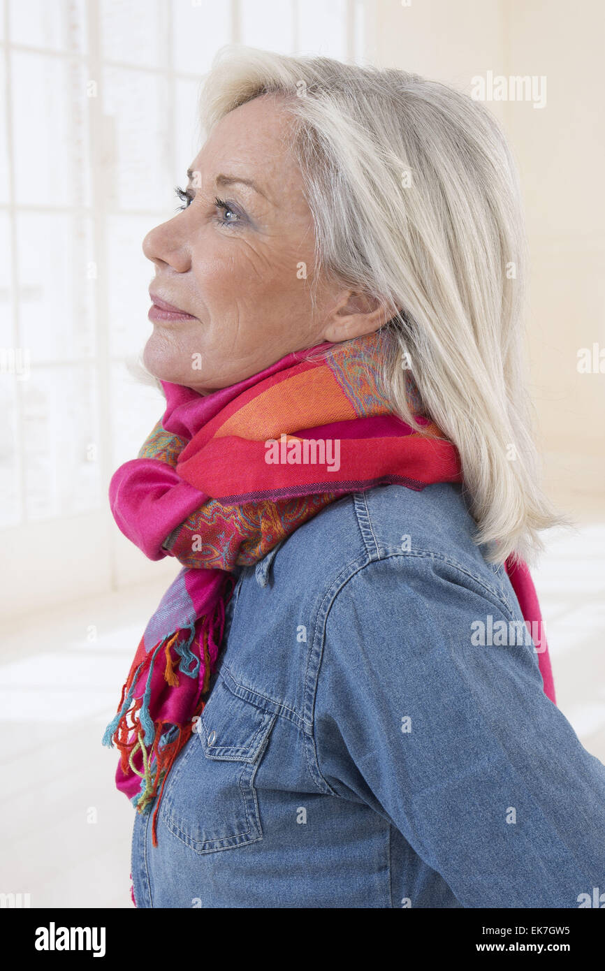 Elderly woman smile thinking hi-res stock photography and images - Alamy