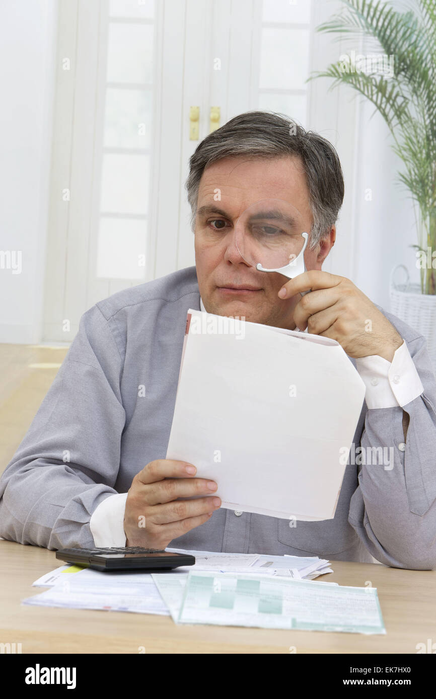 Paper 46 hi-res stock photography and images - Alamy