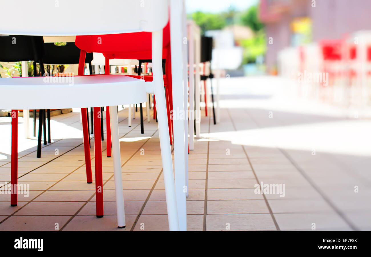 Row of empty small chairs hi-res stock photography and images - Alamy