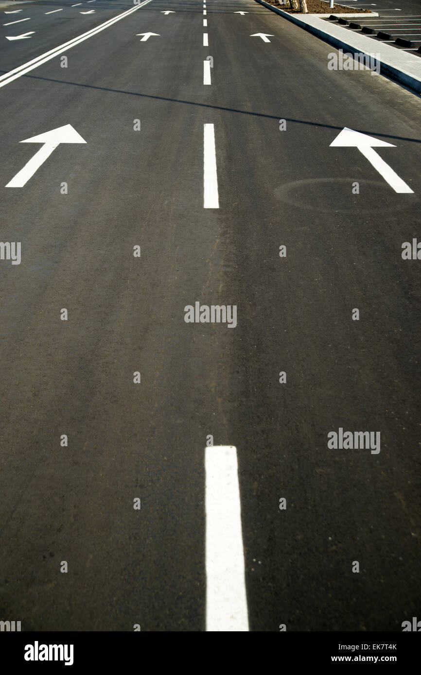 Arrows on pathway hi-res stock photography and images - Alamy