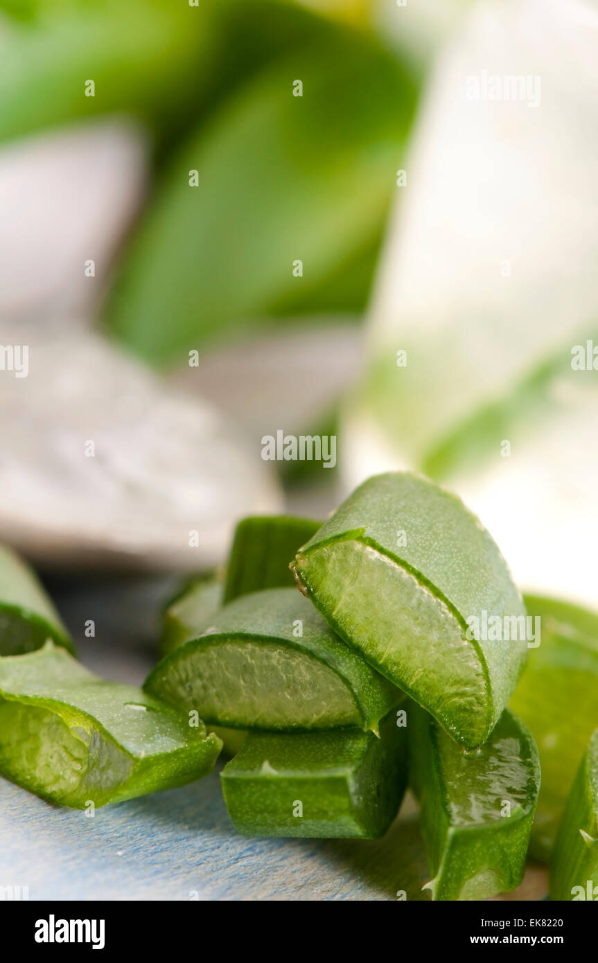 aloe vera juice with fresh leaves Stock Photo - Alamy