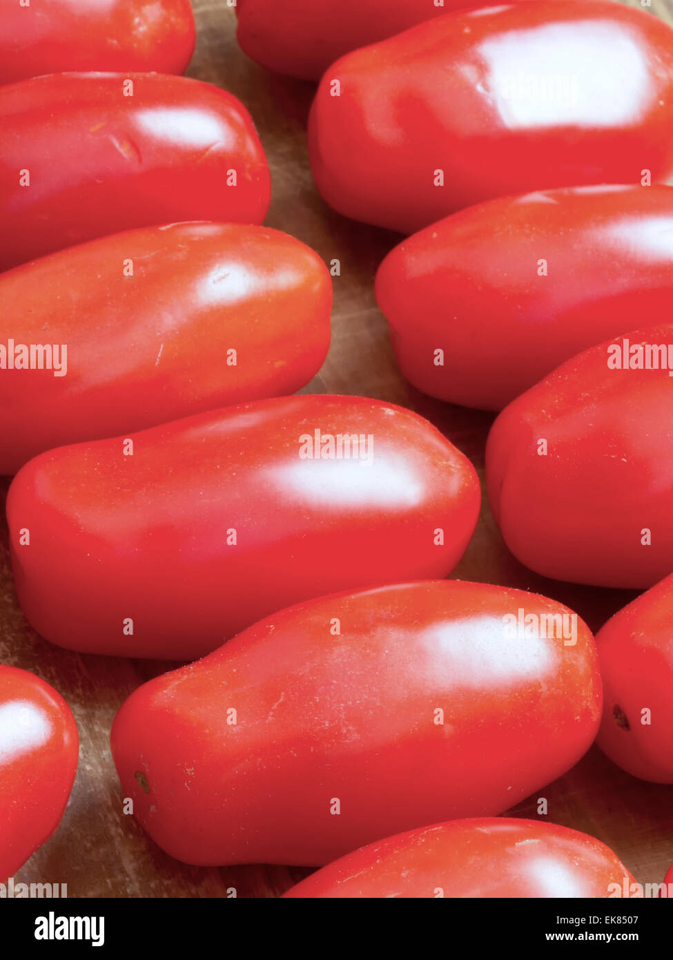 Roma tomatoes hi-res stock photography and images - Alamy