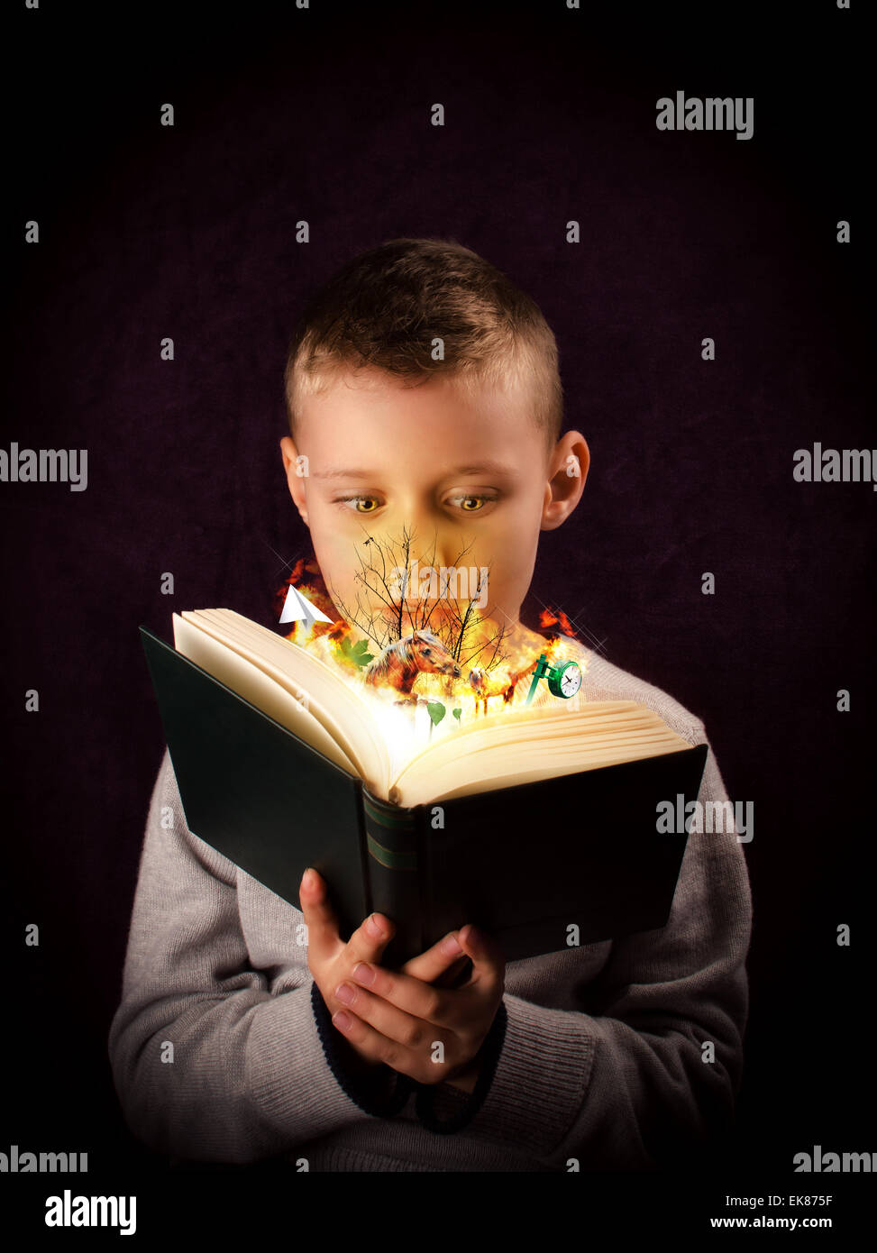 Child magic hi-res stock photography and images - Alamy