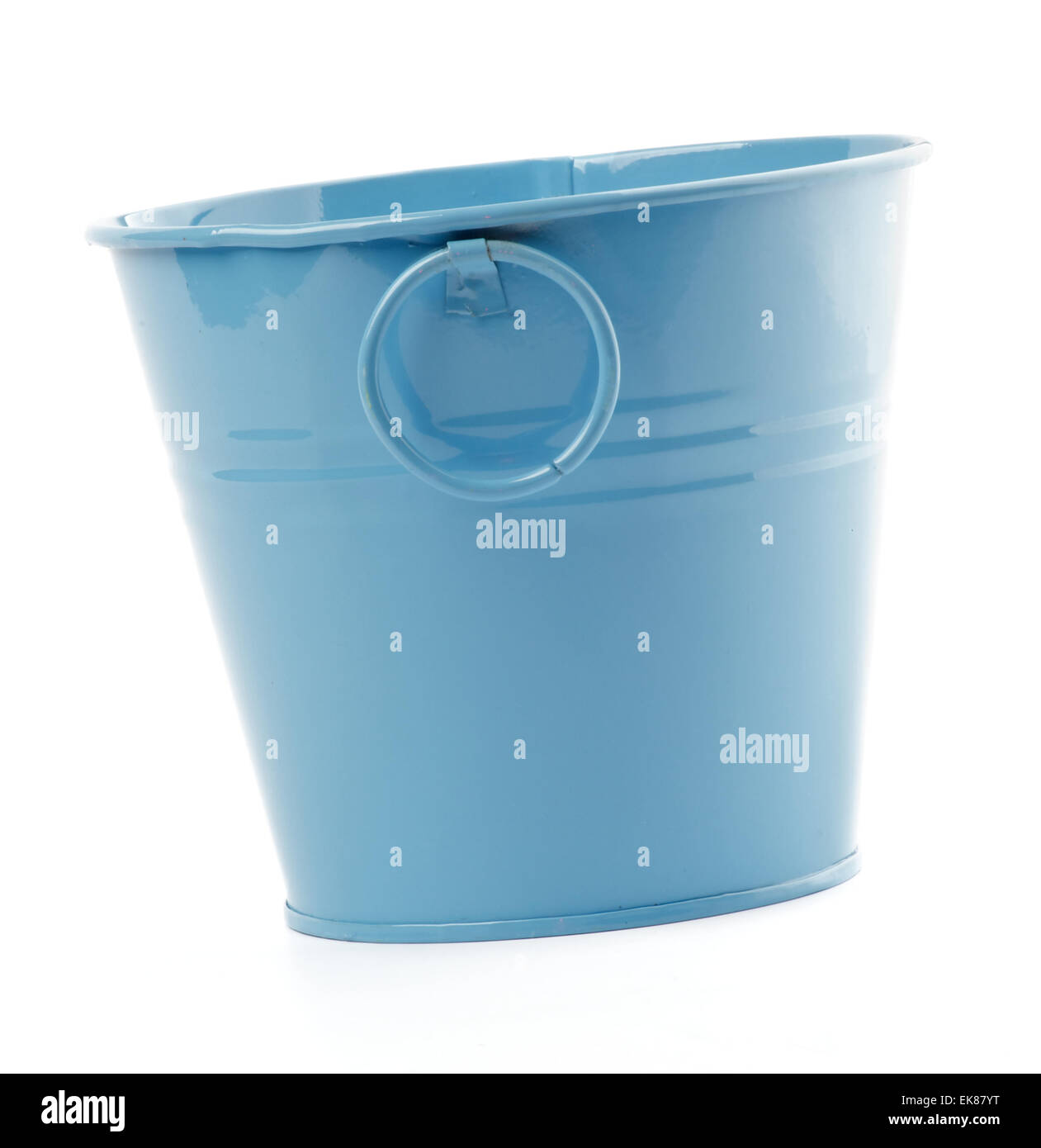 Aluminum bucket hi-res stock photography and images - Alamy