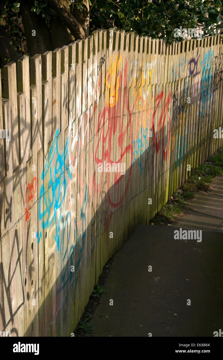 Graffiti Graffiti On Fence High Resolution Stock Photography and Images ...