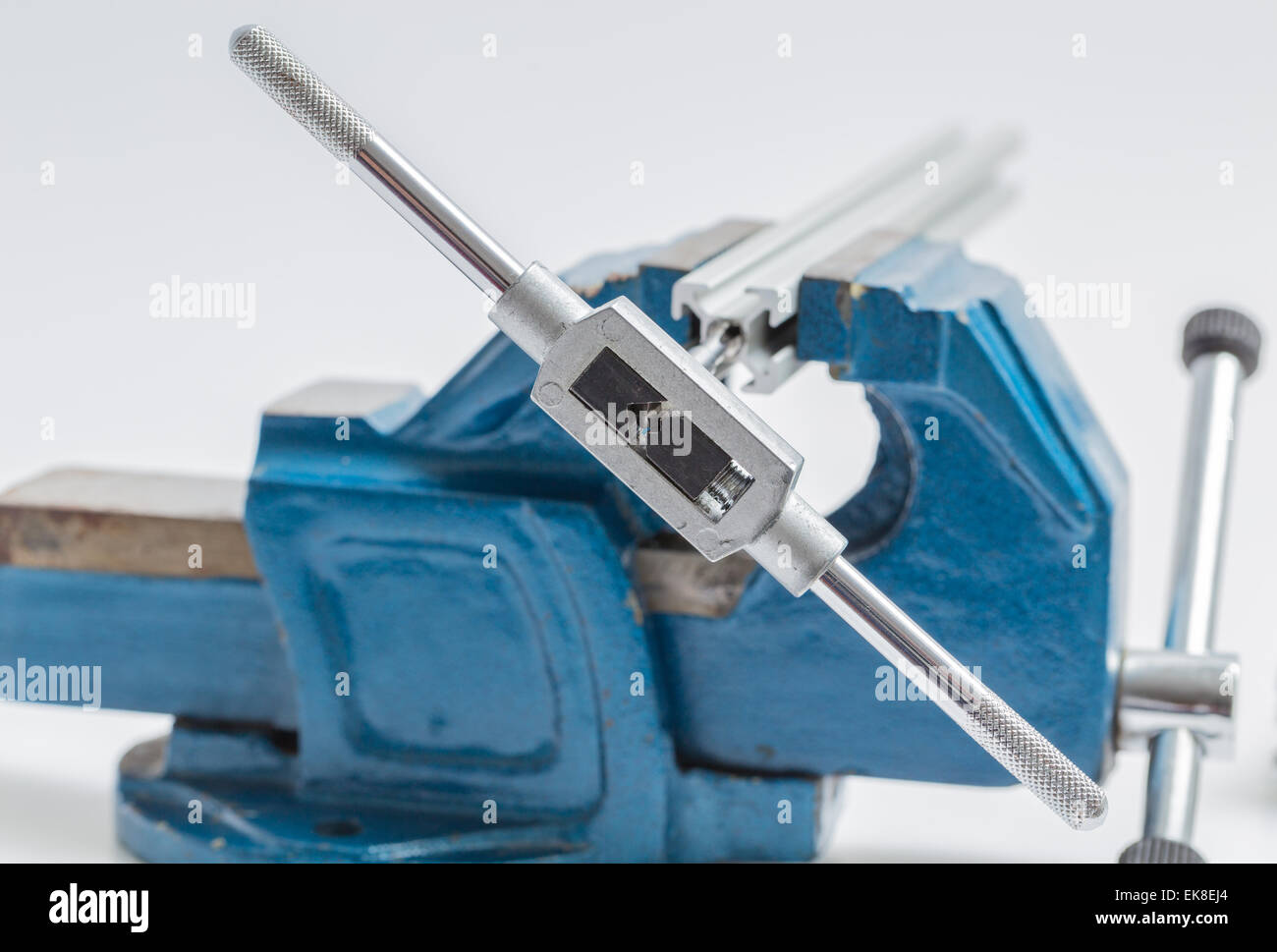 Thread cutting with a vise and taps Stock Photo - Alamy