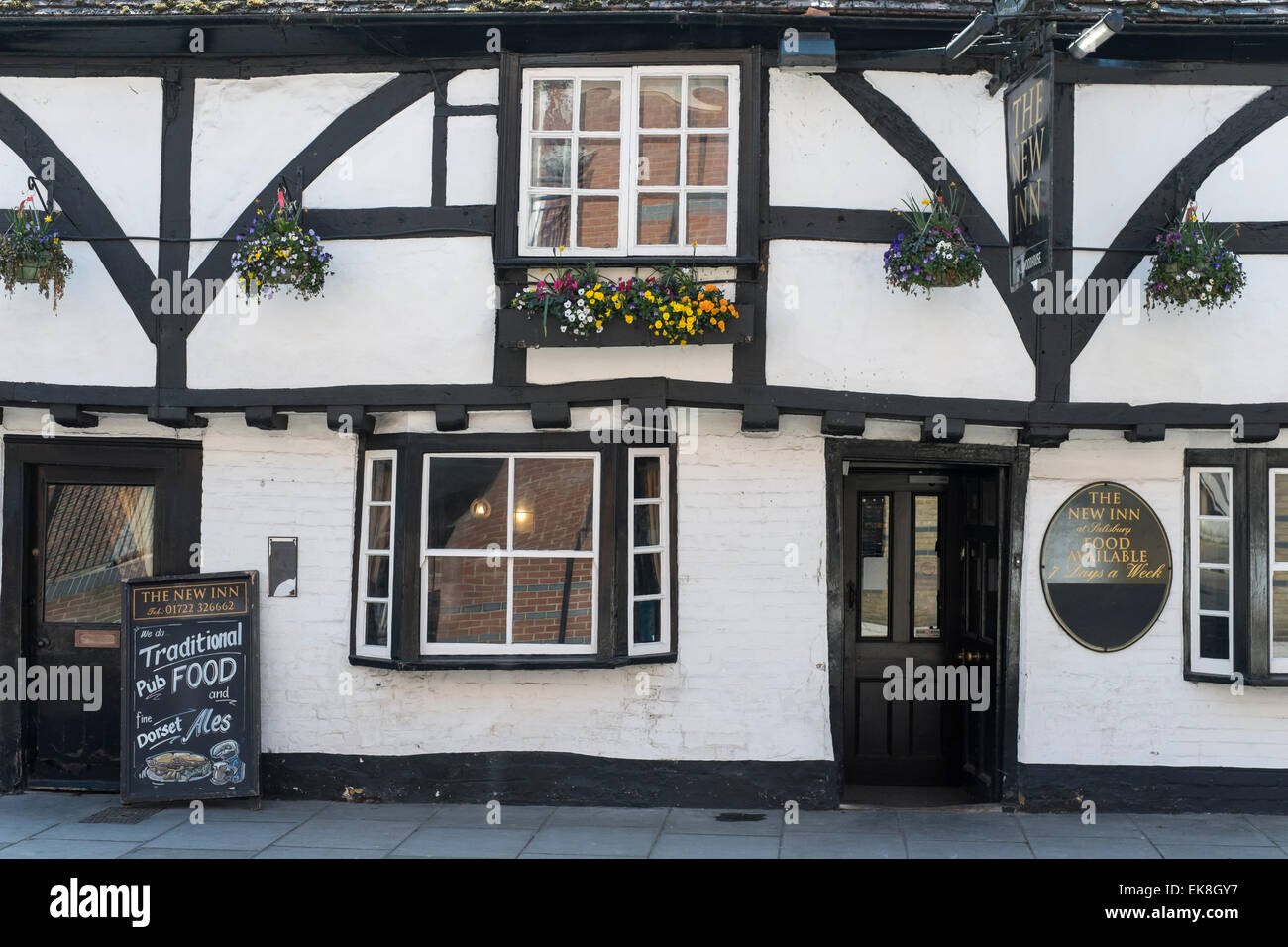 New Inn quaint old pub in New street Salisbury Wiltshire Stock Photo ...