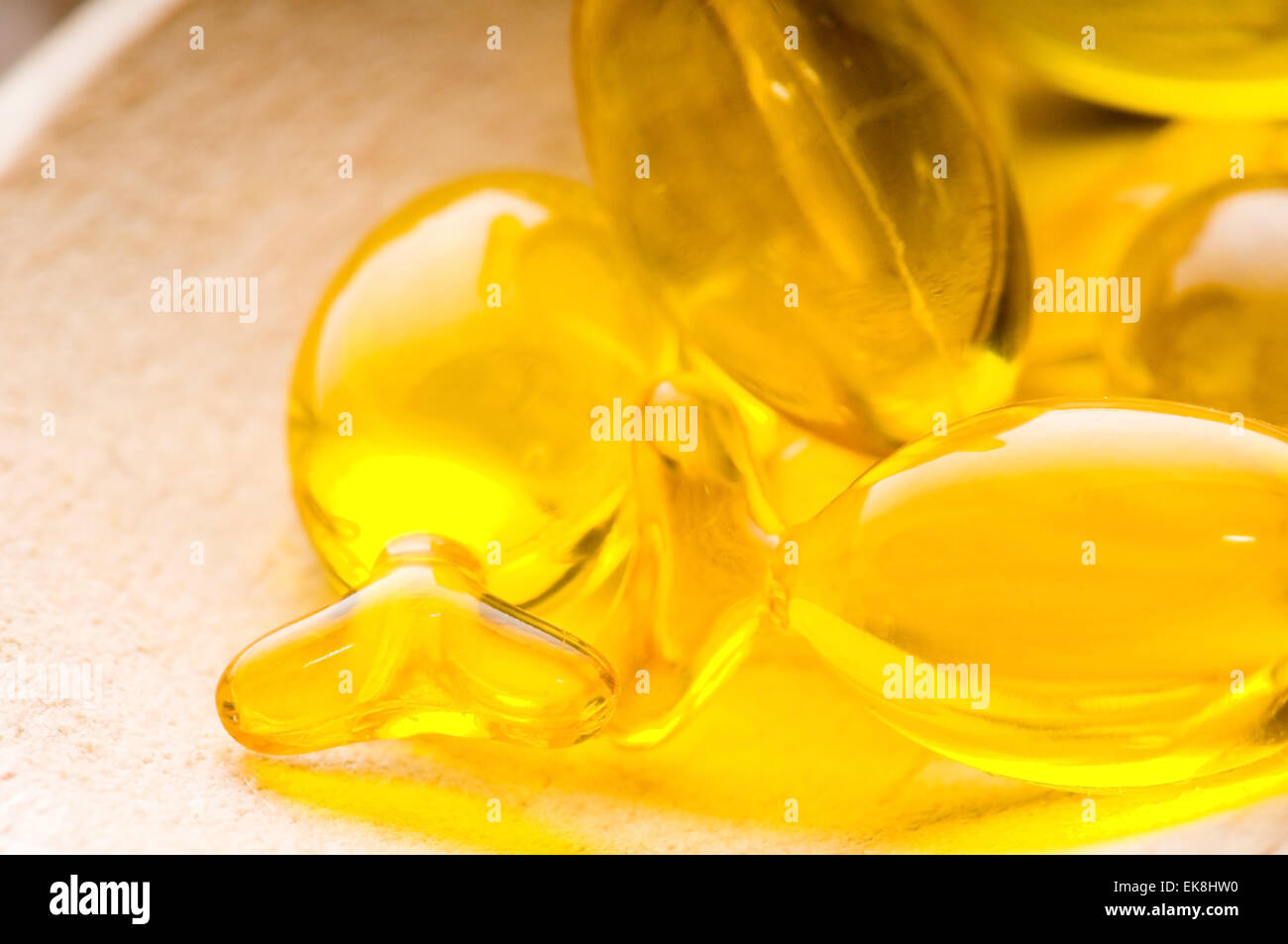 lemon bath - bath salt, capsule Stock Photo - Alamy