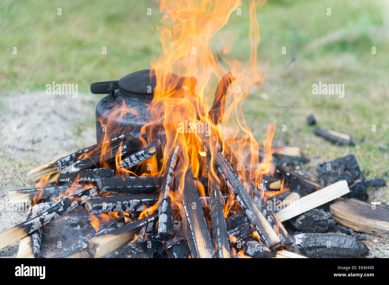 Boiling water on campfire hi-res stock photography and images - Alamy
