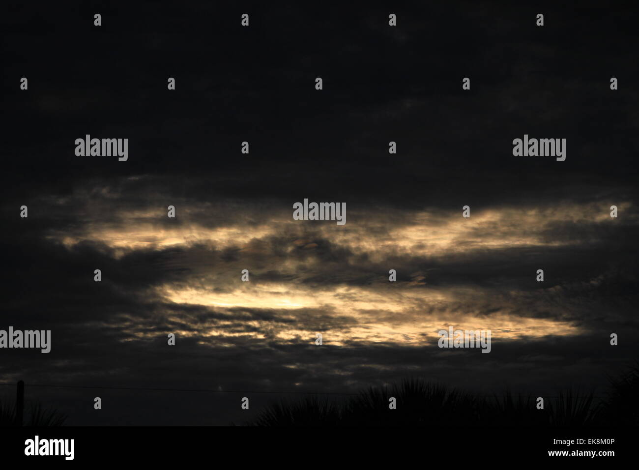 Night sky clouds hi-res stock photography and images - Alamy