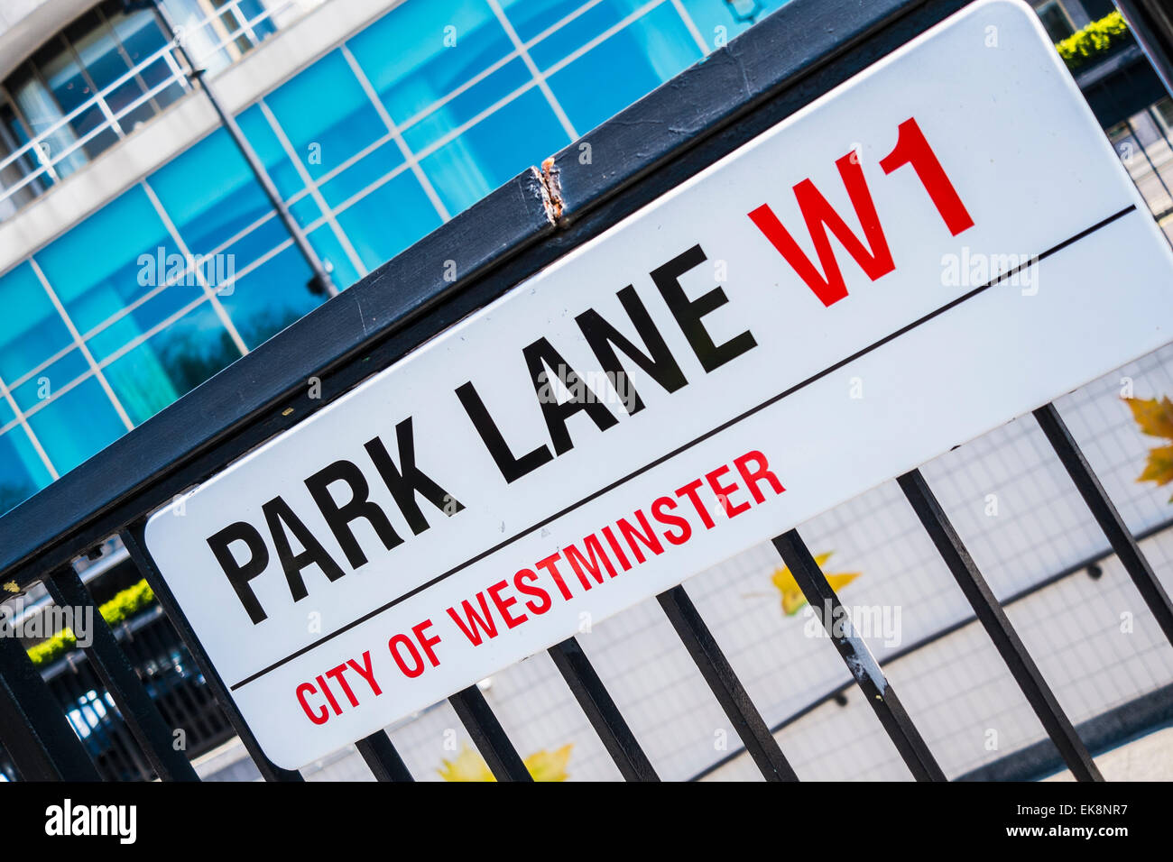 Park lane road sign london hi-res stock photography and images - Alamy
