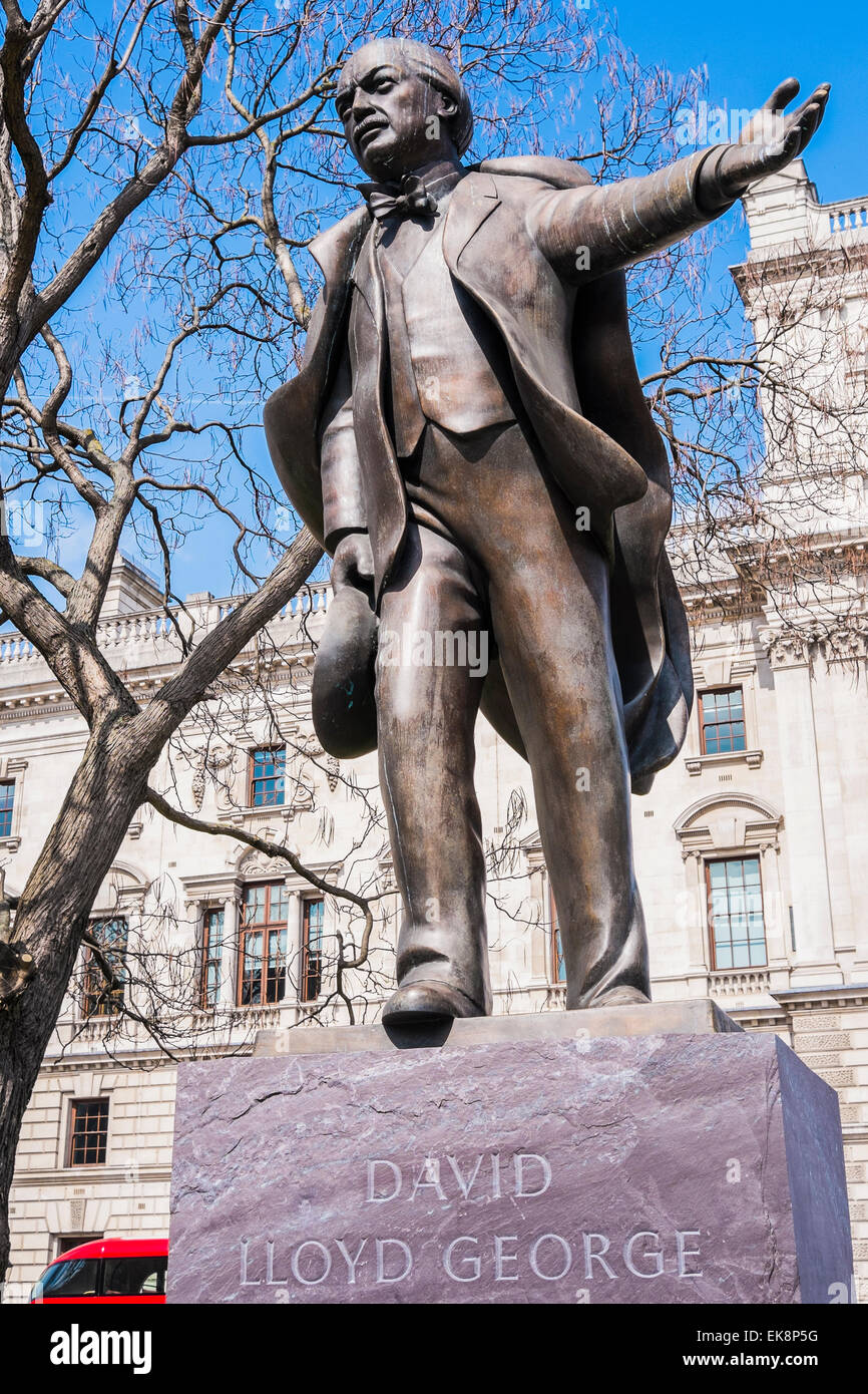 London westminster statue david lloyd hi-res stock photography and ...