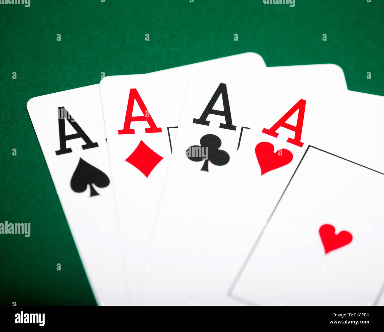 Table cards icon hi-res stock photography and images - Alamy