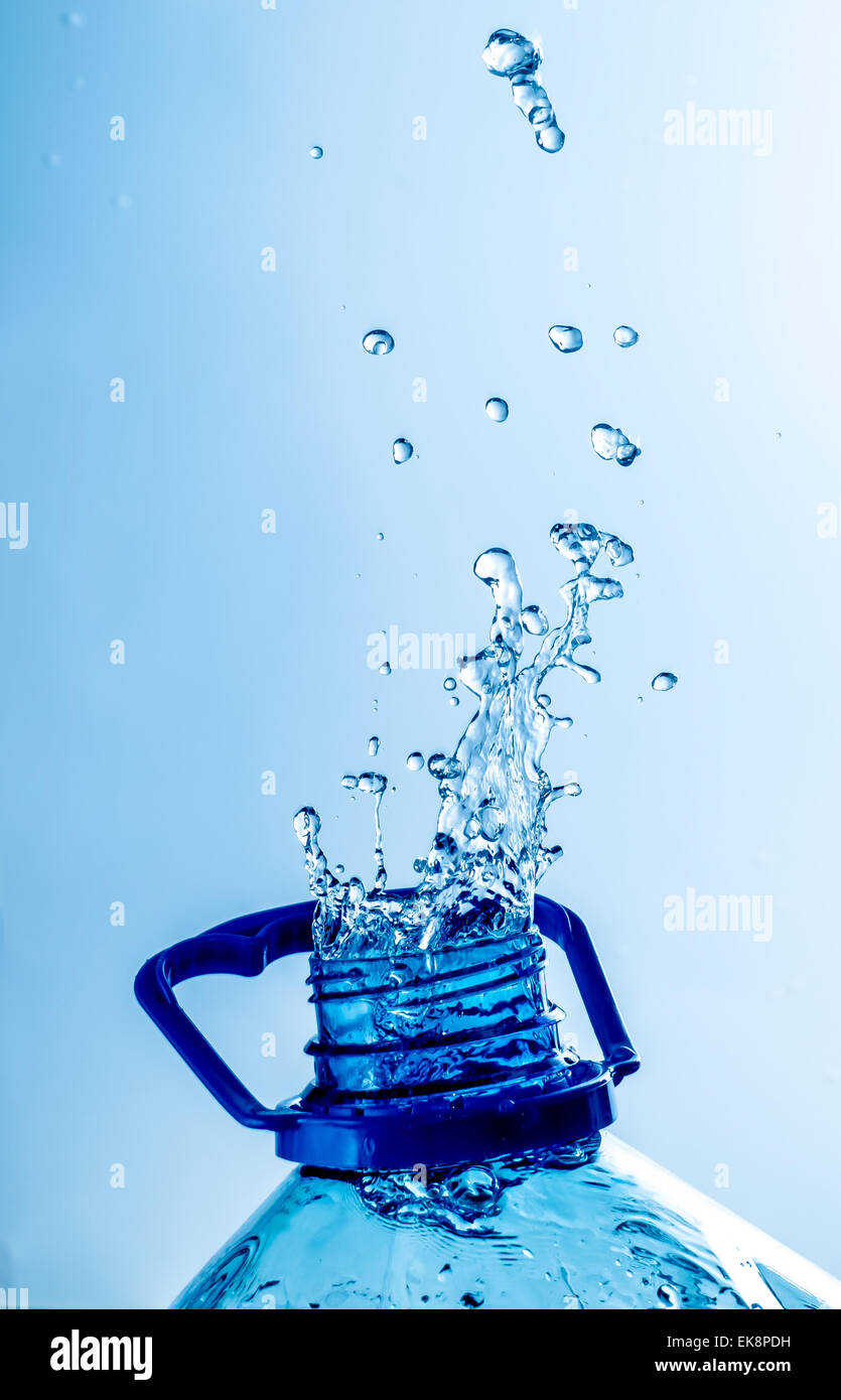 Color splash bottle hi-res stock photography and images - Alamy