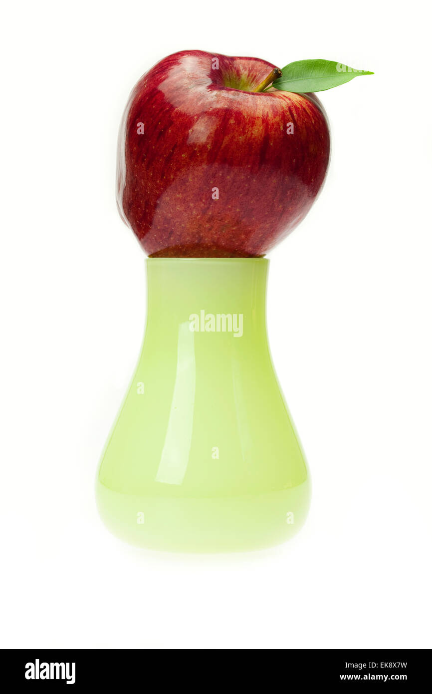 Vase with apples hi-res stock photography and images - Alamy