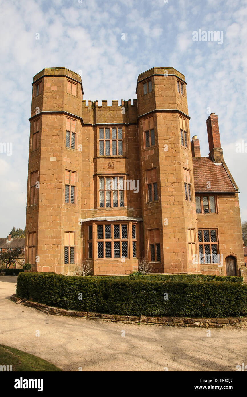 Leicester's Gatehouse at Kenilworth Castle in England Stock Photo - Alamy