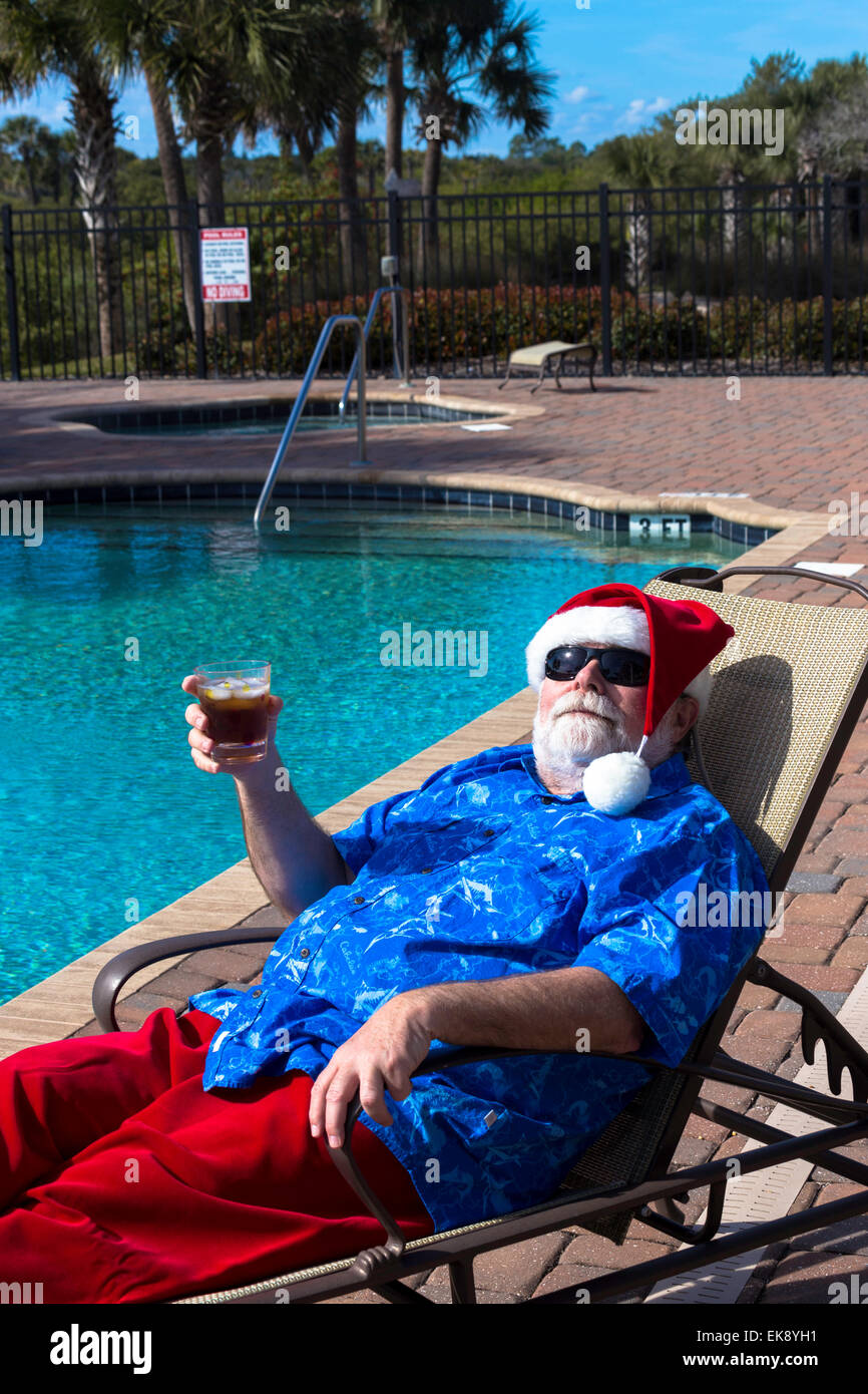 Santa claus on vacation florida hi-res stock photography and images - Alamy