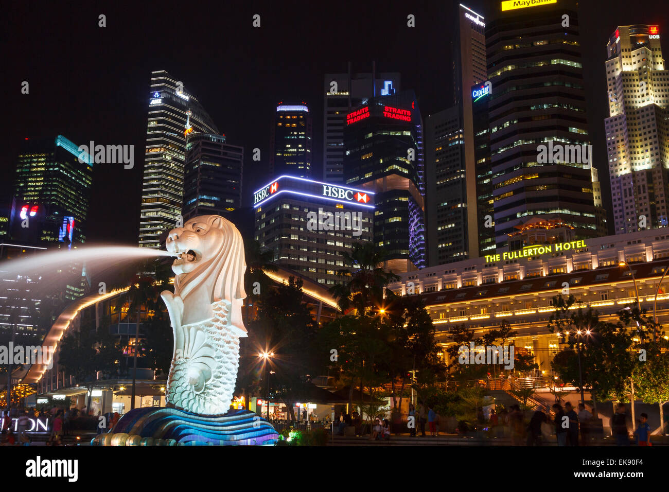 Singapore merlion view merlion statue hi-res stock photography and ...